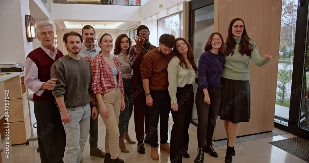 Video Stock Lively team of male and female workers in casual and semi ...