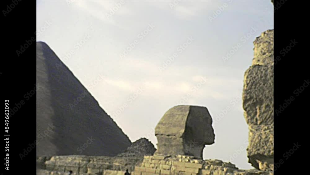 CAIRO, EGYPT, AFRICA - circa 1982: Great Sphinx of Giza with the great ...