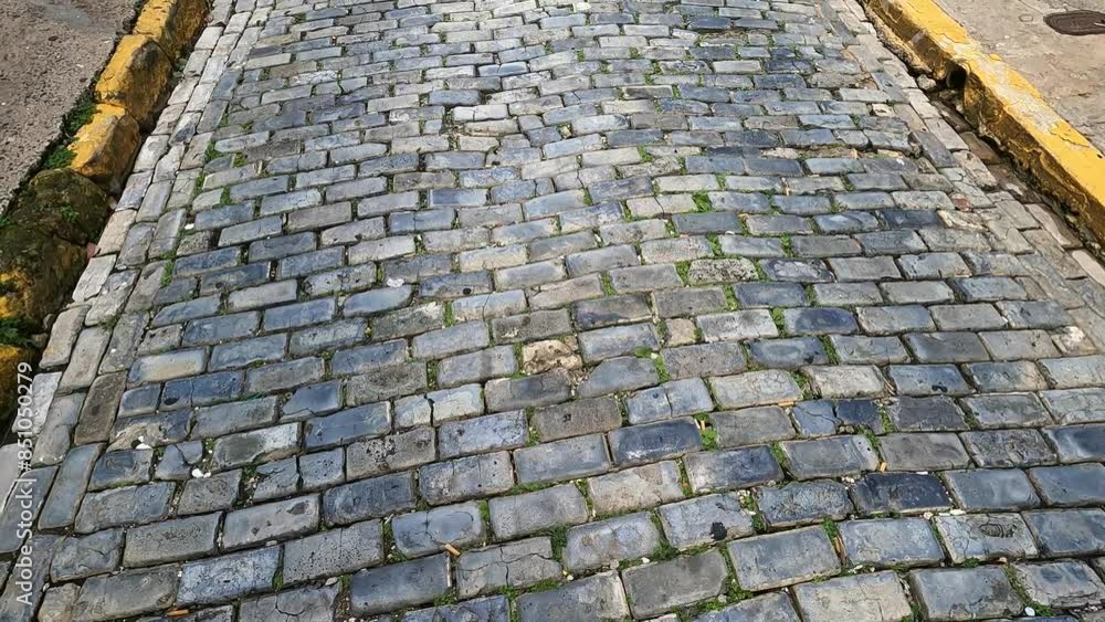 walking down street in old san juan puerto rico (beautiful cobblestone ...