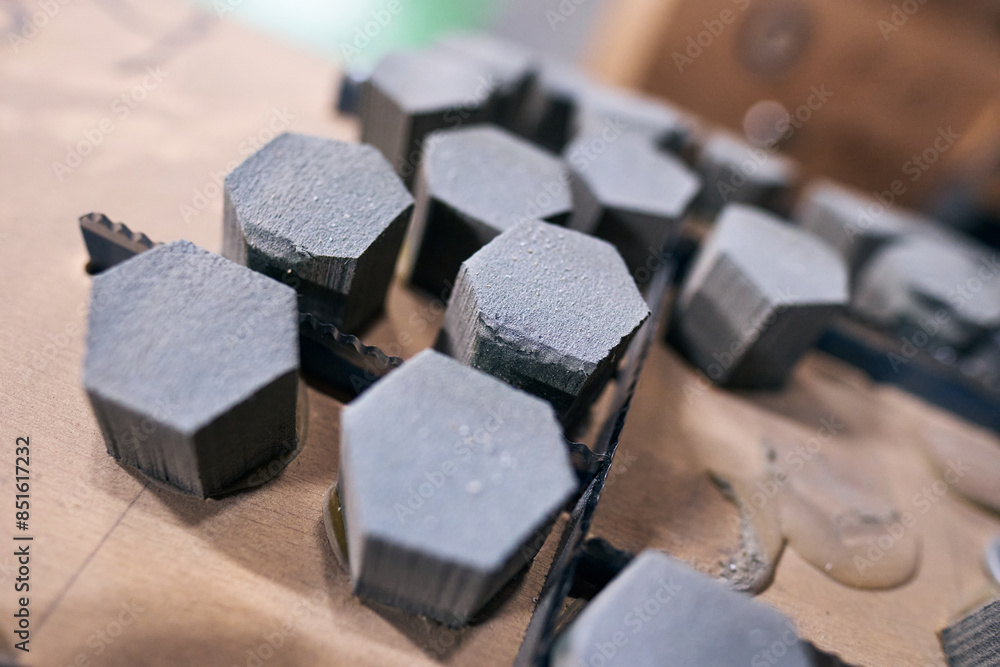 Hexagon shaped Wooden Flat and Rotary Die Ejection Rubber Installation ...