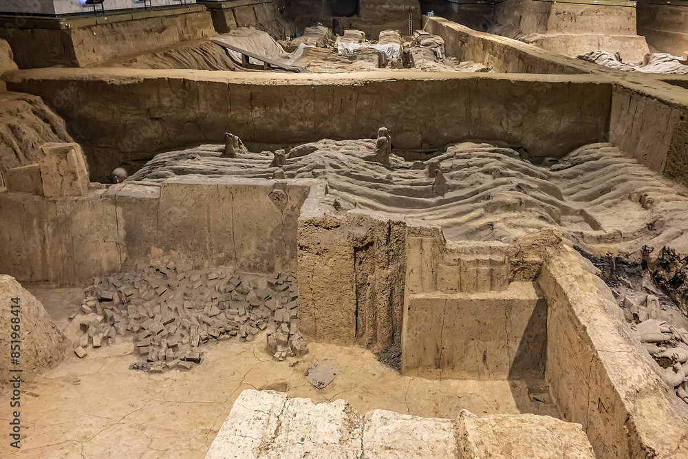 Qin Shi Huang Mausoleum of First Emperor of China: PIT 2 - terracotta ...