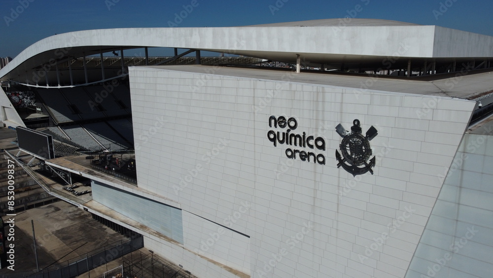 Visão aérea da fachada do estádio de futebol do corinthians Neo Quimica ...