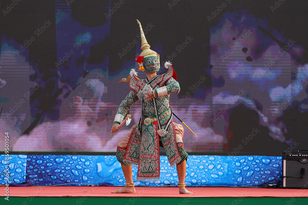 KHON THAI dancing performers of one of Thailand's most highly regarded ...
