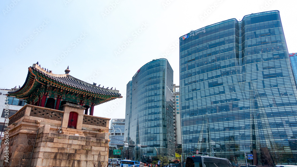 KOREA, SEOUL – April 2024 : the ancient watchtower of Gyeongbokgung ...
