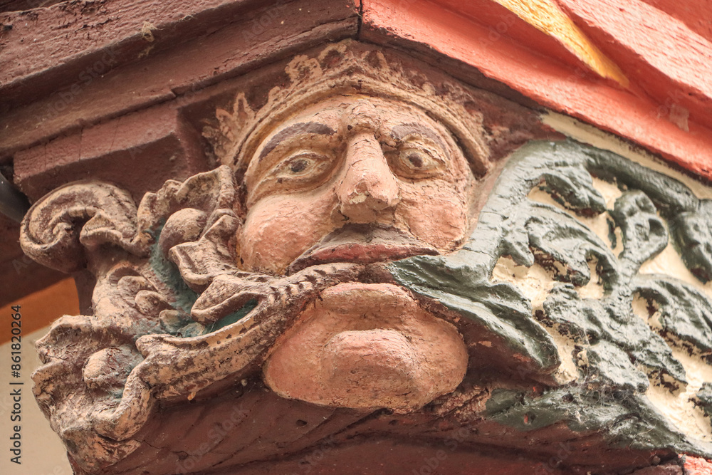 Eckständer am "Haus der sieben Laster" in Limburg an der Lahn, den ...