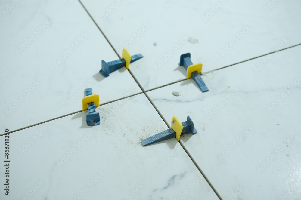 Porcelain tile installation over a concrete floor like a pro in ...