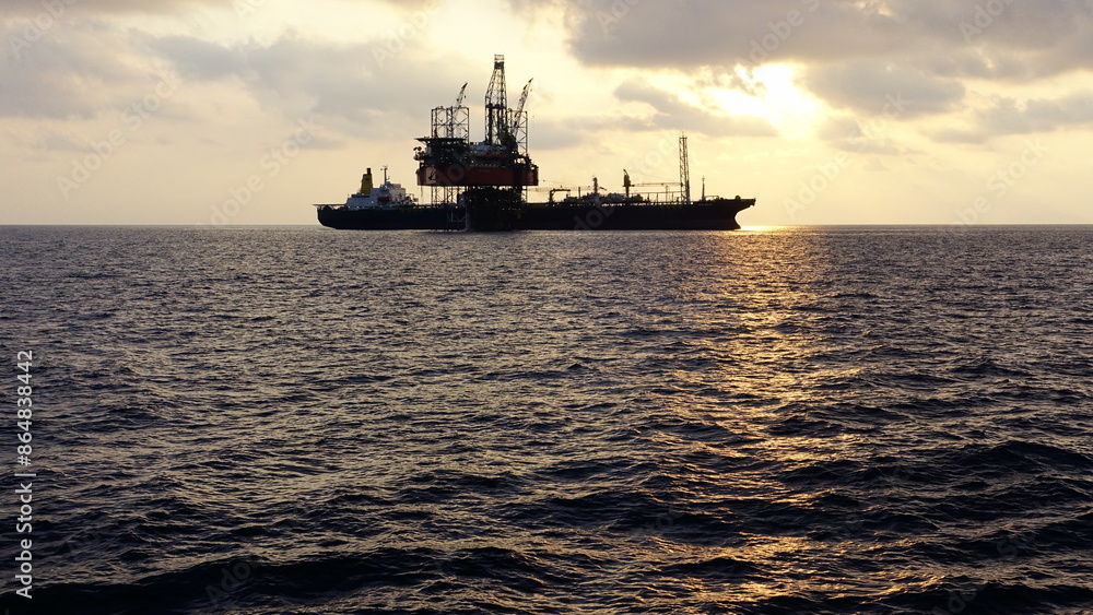Drilling rig and FPSO ship or floating processing storage offloading ...