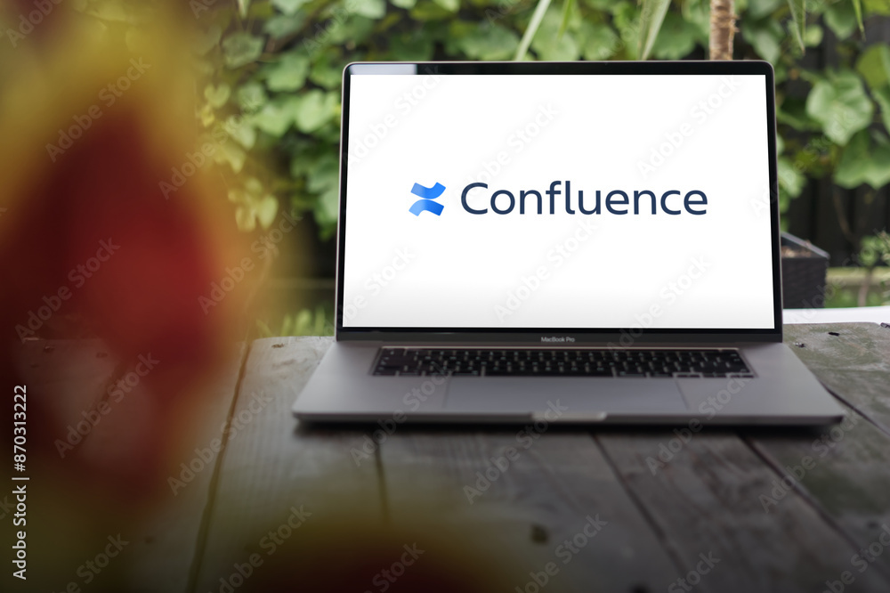 Confluence logo, team collaboration tool by Atlassian that enables ...
