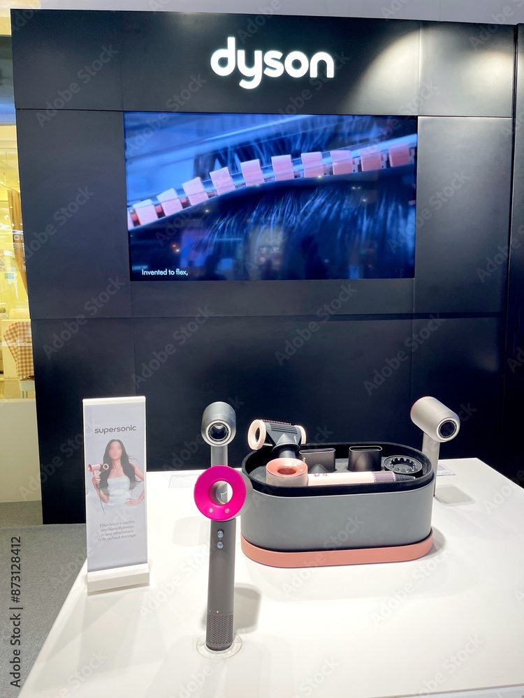 Brand Dyson store. Official retailer. Famous Singaporean-based British ...