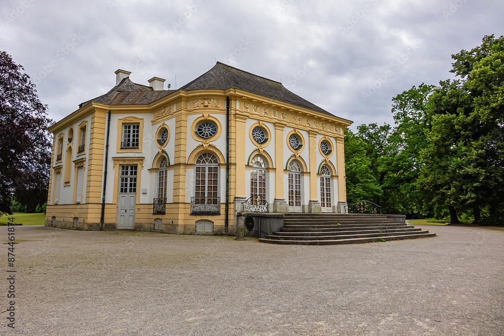 Nymphenburg Palace (Schloss Nymphenburg, 1675). Nymphenburg Palace Park ...
