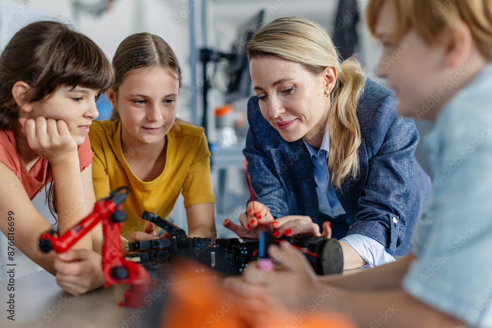 Children learning robotics in Elementary school. Young students ...