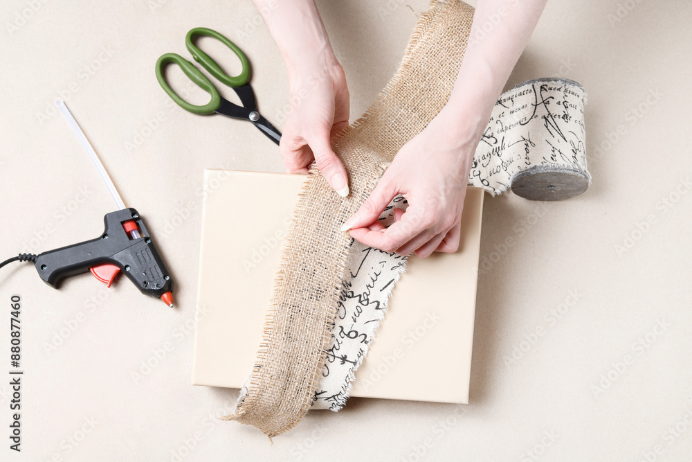 How to decorate a gift box yourself with ribbons and glue. Step by step ...