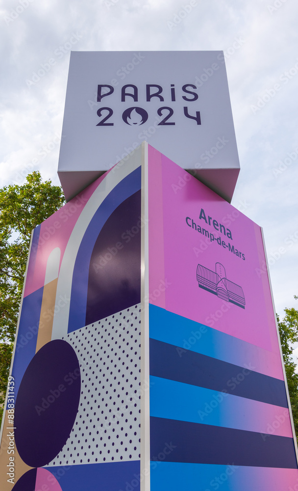 Le site Arena Champ de Mars des Jeux Olympiques de Paris 2024, France ...