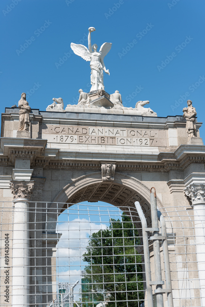 detail of Princes' Gates, a triumphal arch and monumental landmark ...