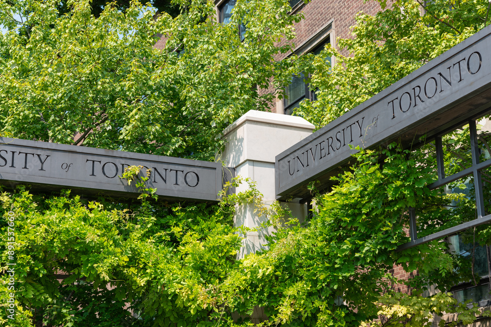 University of Toronto gate with sign at King's College Road and College ...