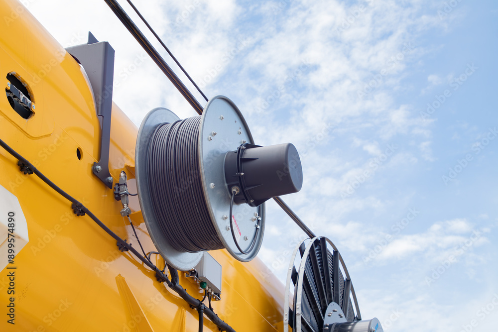 Hydraulic Reeving Wheel and Control Cable System on Mobile Crane Jib ...