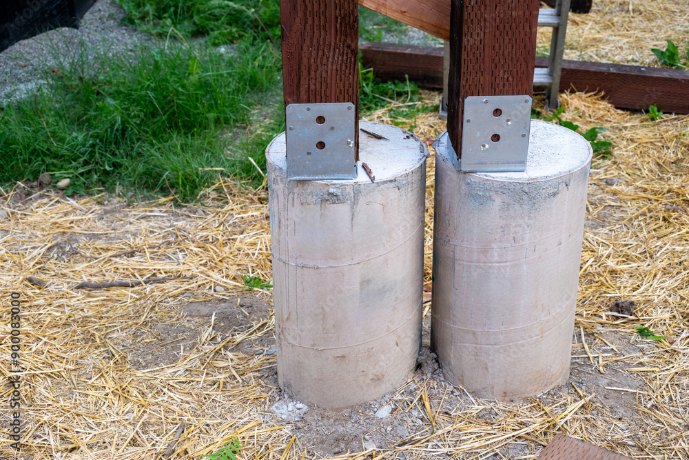 New house construction in residential neighborhood, closeup job site ...