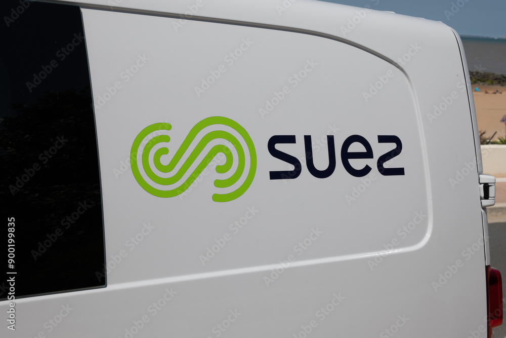 Suez logo brand and text sign French utility company waste management ...