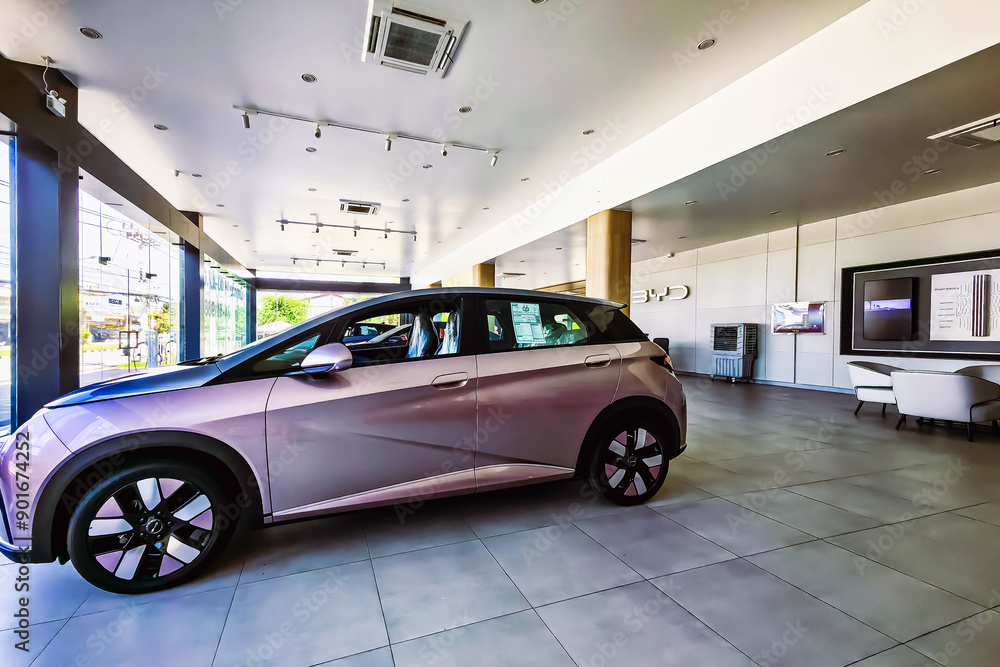 Foto de KANCHANABURI - THAILAND, JULY 6,2024 : Inside a showroom and ...