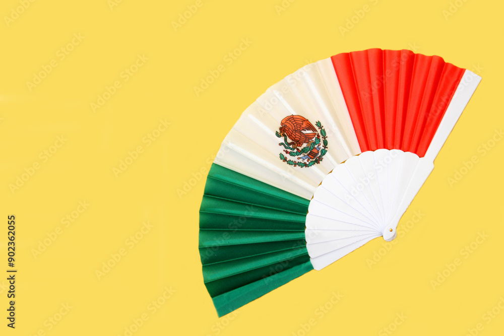 Tricolor fan with the colors of the Mexican flag as a decorative item ...