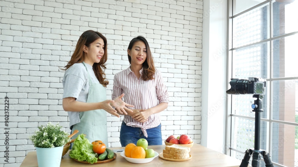 Asian influencer vlogger live review tomato skin care healthy eating ...