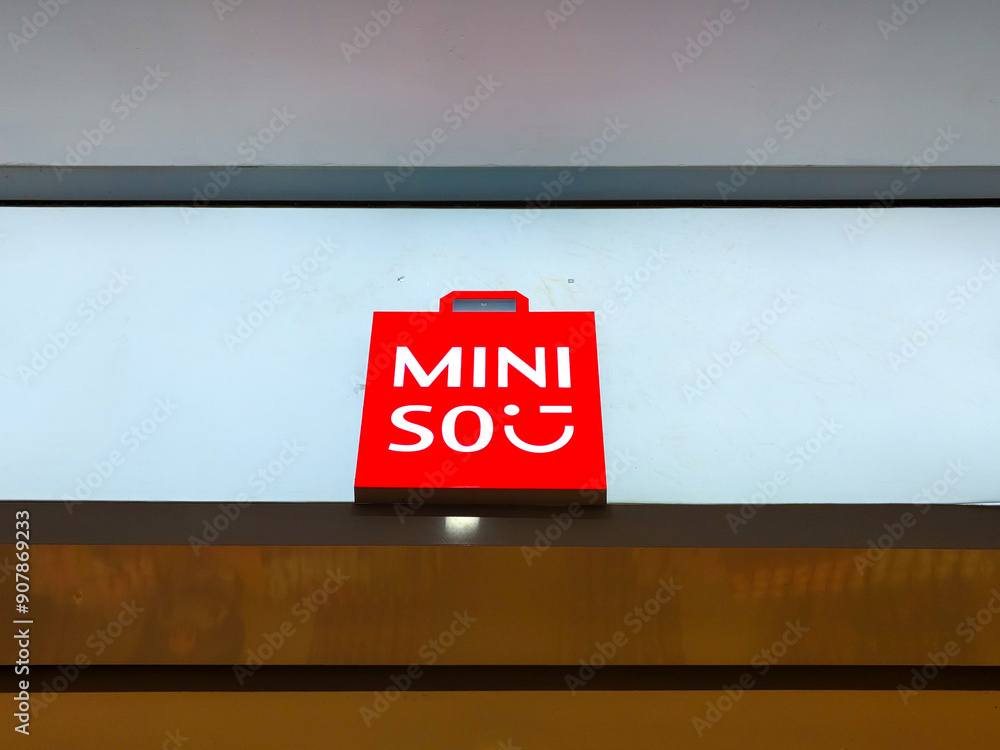miniso symbol. retailer of cheap goods originating from China. Bontang ...