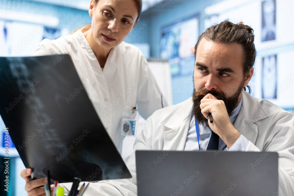 Radiologists review human anatomy scans to develop effective treatment ...