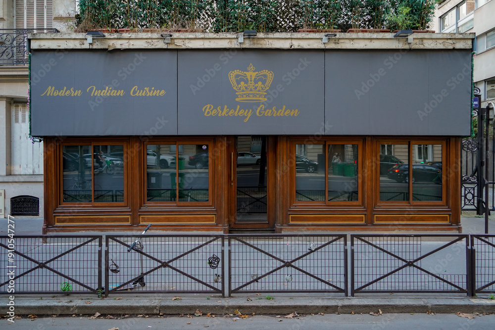 Paris France 07 07 2024 : typical boutique storefront from Paris ...