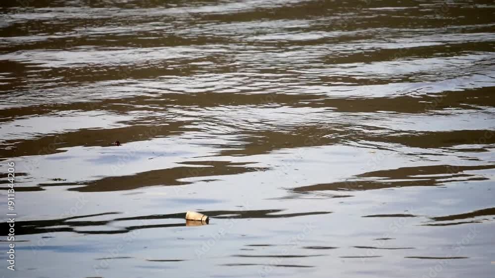Garbage floating in the river, Throw garbage and waste into the river ...