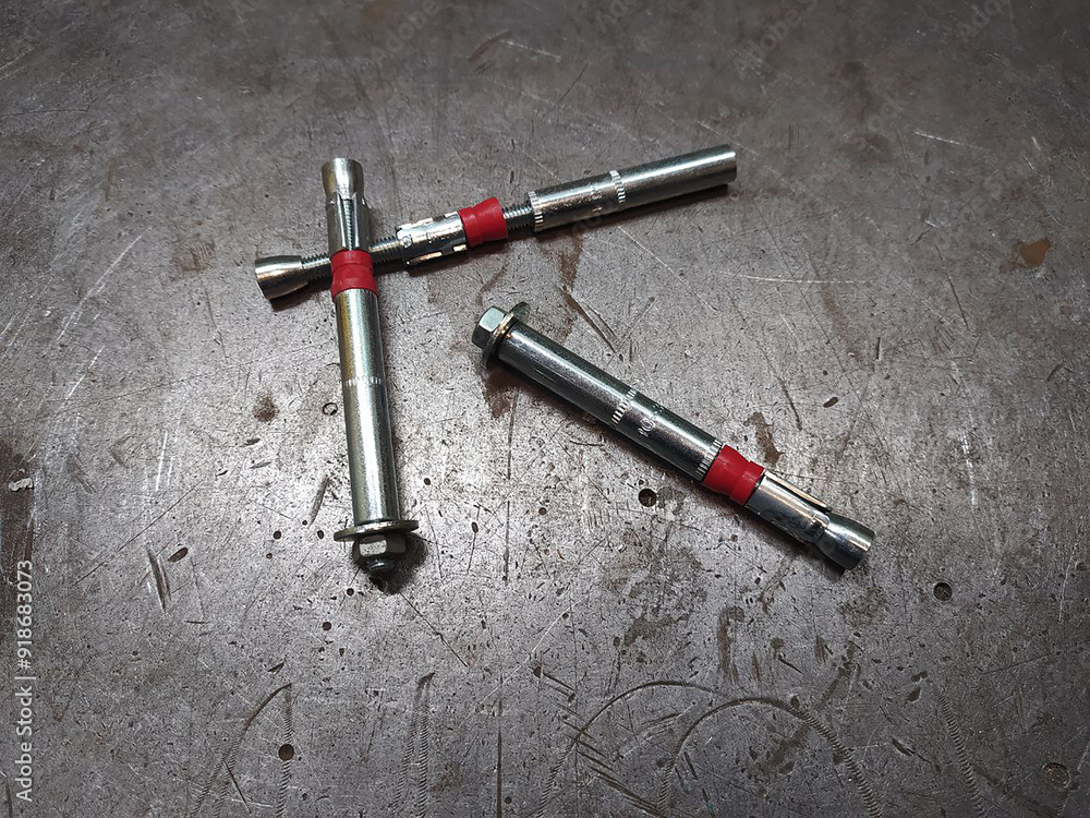 Self -tapping screws, fasteners, drilling, twist, screws in a box. Hang ...