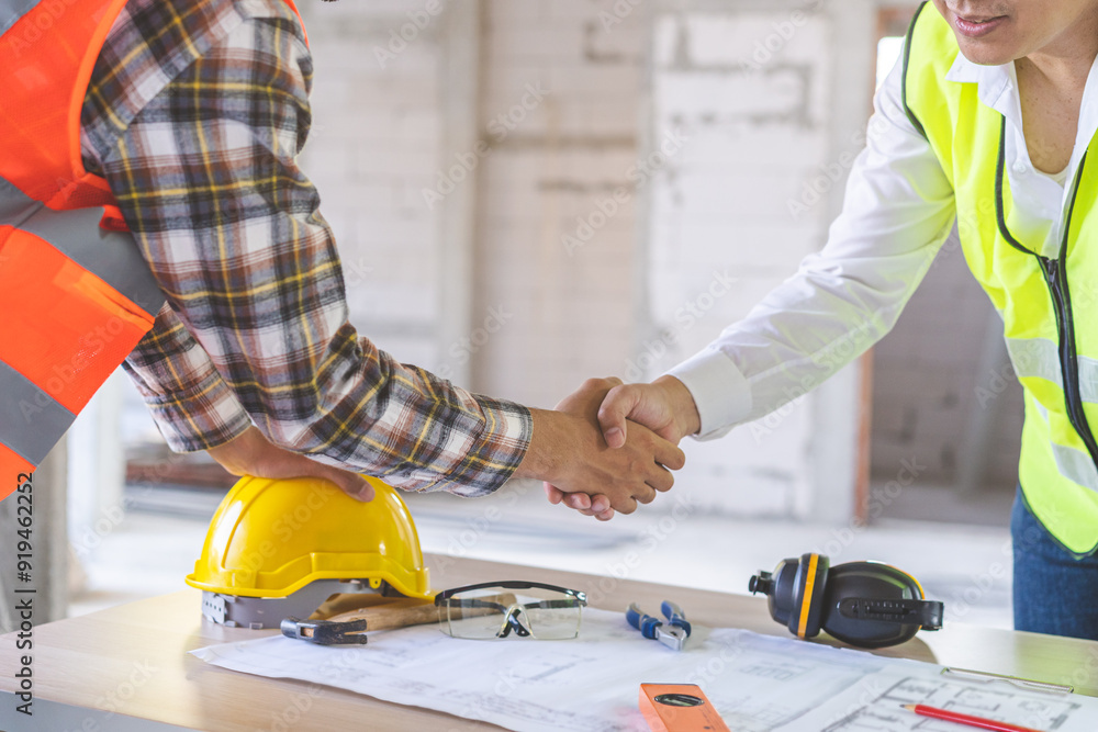 Engineer team building, teamwork contractor asian young man partnership ...