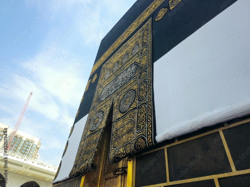 Mecca, Saudi Arabia, June 21 2024: Golden door of Kaaba, The Kaaba a ...
