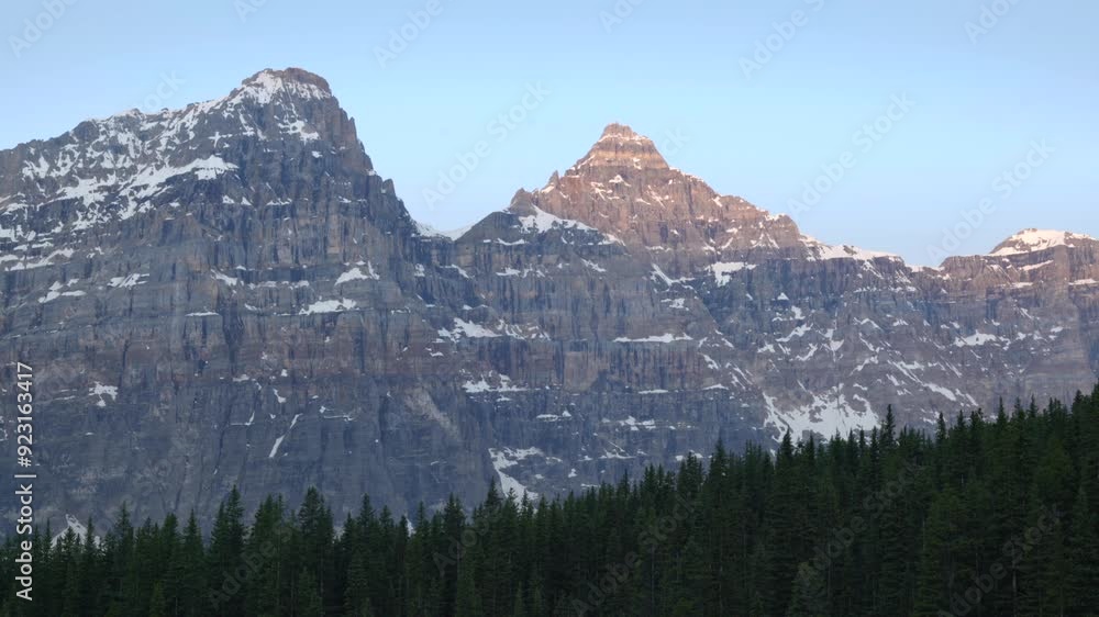 Tuzo and Deltaform Mountain range, Wenkchemna Peak, Canadian Rockies ...