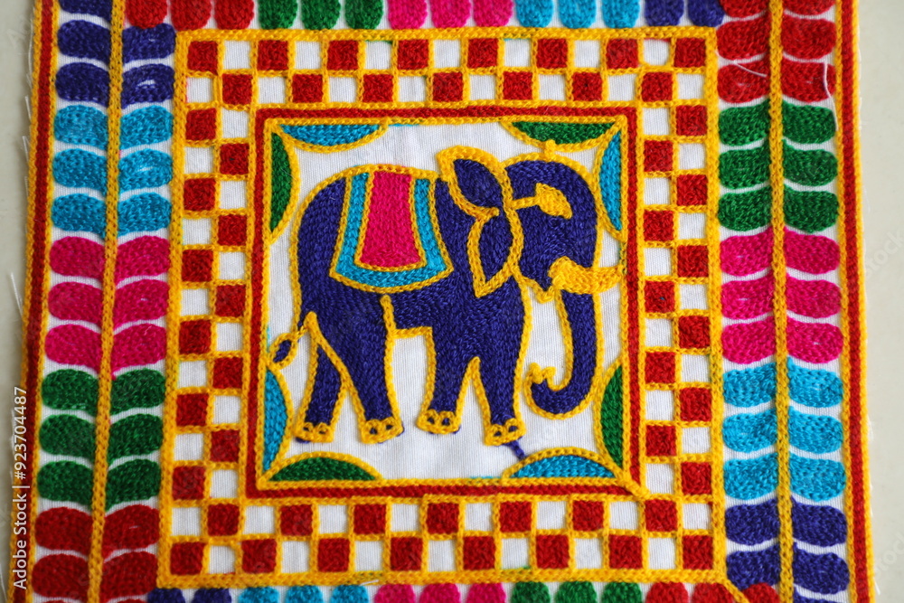 navratri patches and laces for chaniya choli. Kanch kachhi threading ...