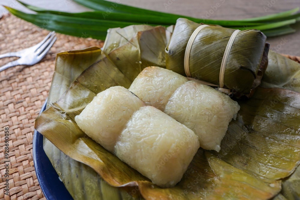 Banana wrapped with coconut sticky rice,Coconut Sticky Rice and Banana ...