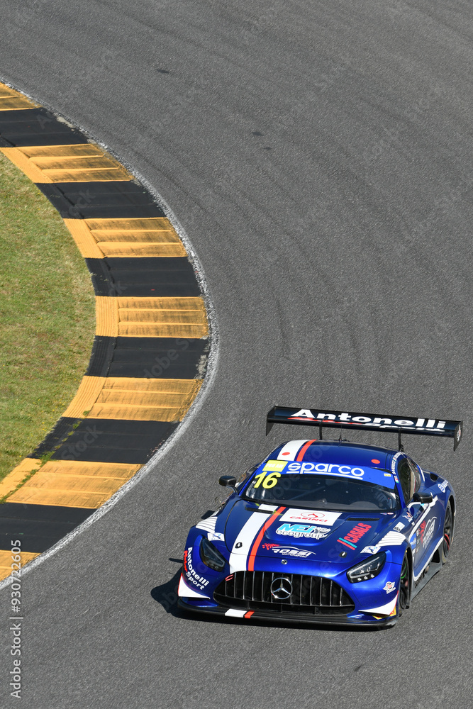 Foto de 16 Scarperia, Italy - July 13th 2024: Mercedes AMG GT3 of team ...
