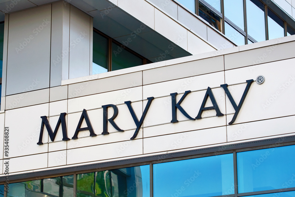 Minsk, Belarus. Sep 8, 2021. Mary Kay - cosmetics giant, brand sign ...