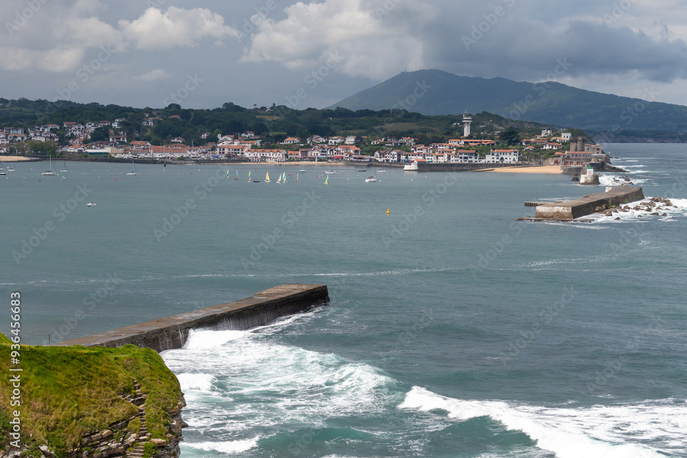 Foto de Ciboure and Fort of Socoa fishing ports on Basque coast, known ...