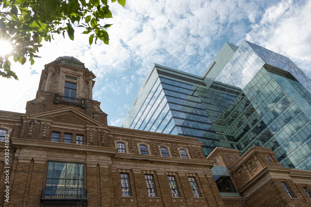 MaRS Discovery District (old structure is College Wing Heritage ...