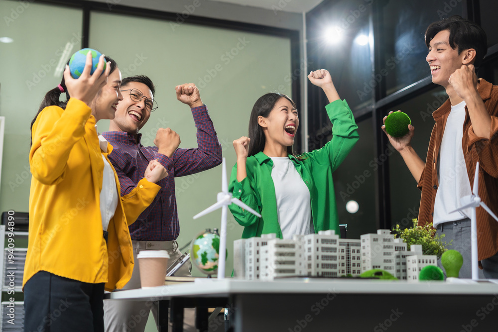 Businessmen shake hands after agreeing to start a new project ...