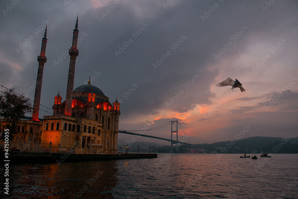 Istanbul morning view. View of Ortaköy Mosque and Bosphorus Bridge ...