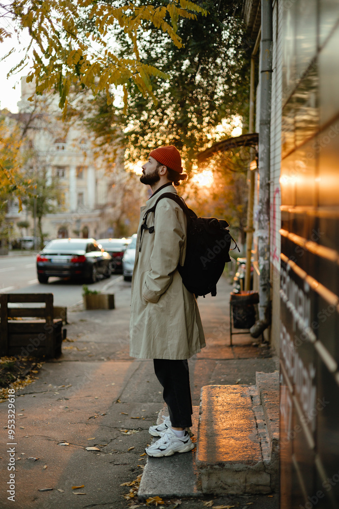 profile picture of a young man with a backpack over his shoulders and ...