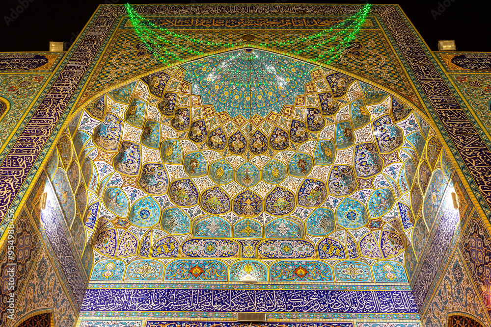 The Iranian Mosque (Imam Hussein Mosque) in Dubai, UAE, colorful tiles ...