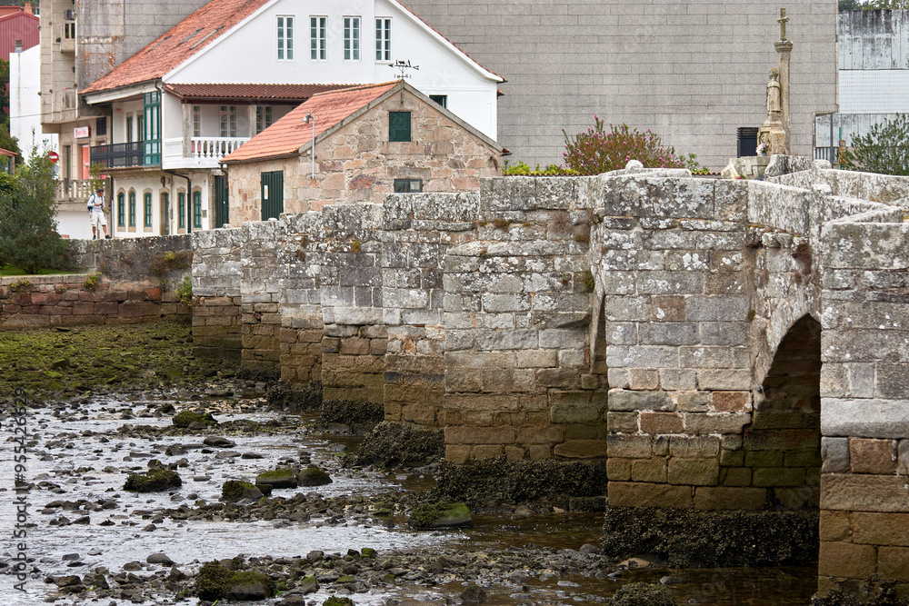 Póster Historic romanesque bridge of Santa Cristina de la Ramallosa ...