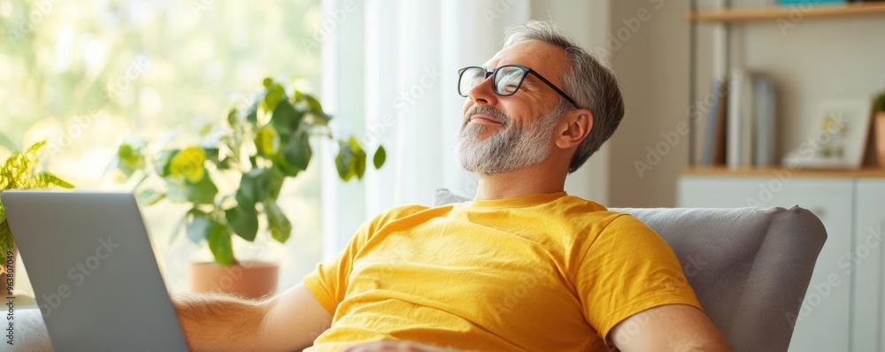 Professional telecommuter on a consistent daily routine, switching ...