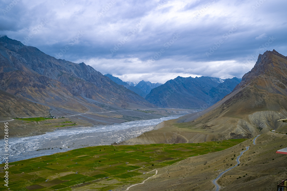 Foto de Beautiful Pin Valley in Spiti, Himachal Pradesh India, Spiti ...