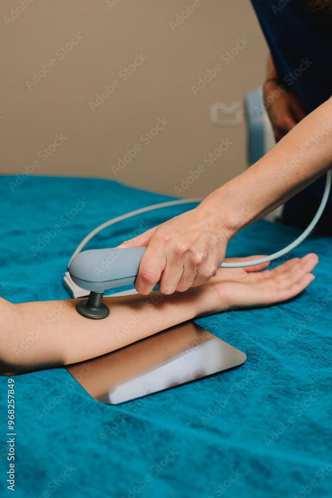 Diathermy. Rehabilitation after severe trauma with diathermy. Young ...