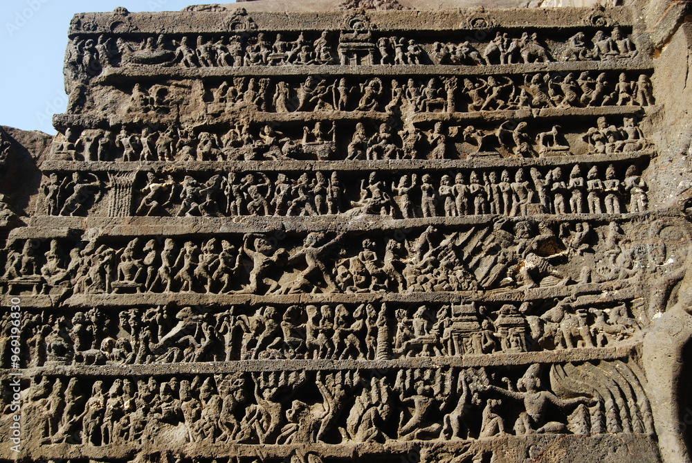 Cave 16. Kailasa temple. North wall of Rang Mahal. Mahabharata panel ...
