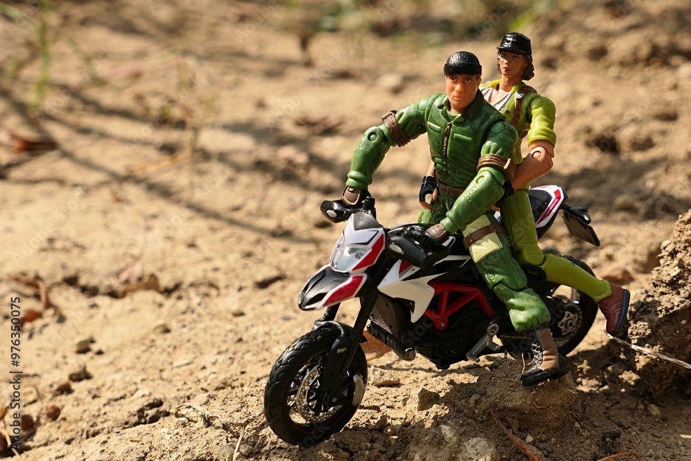 GI JOE action figures of diver Chief Torpedo, version 2003, with female ...