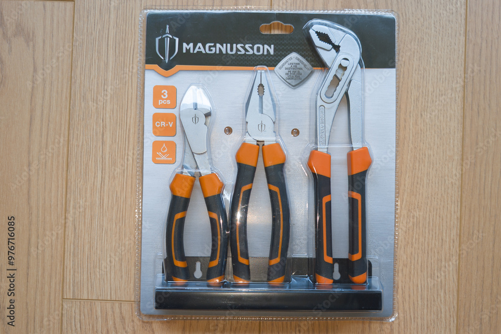 Magnusson tools nipper pliers store chain kingfisher brand logo sign in ...